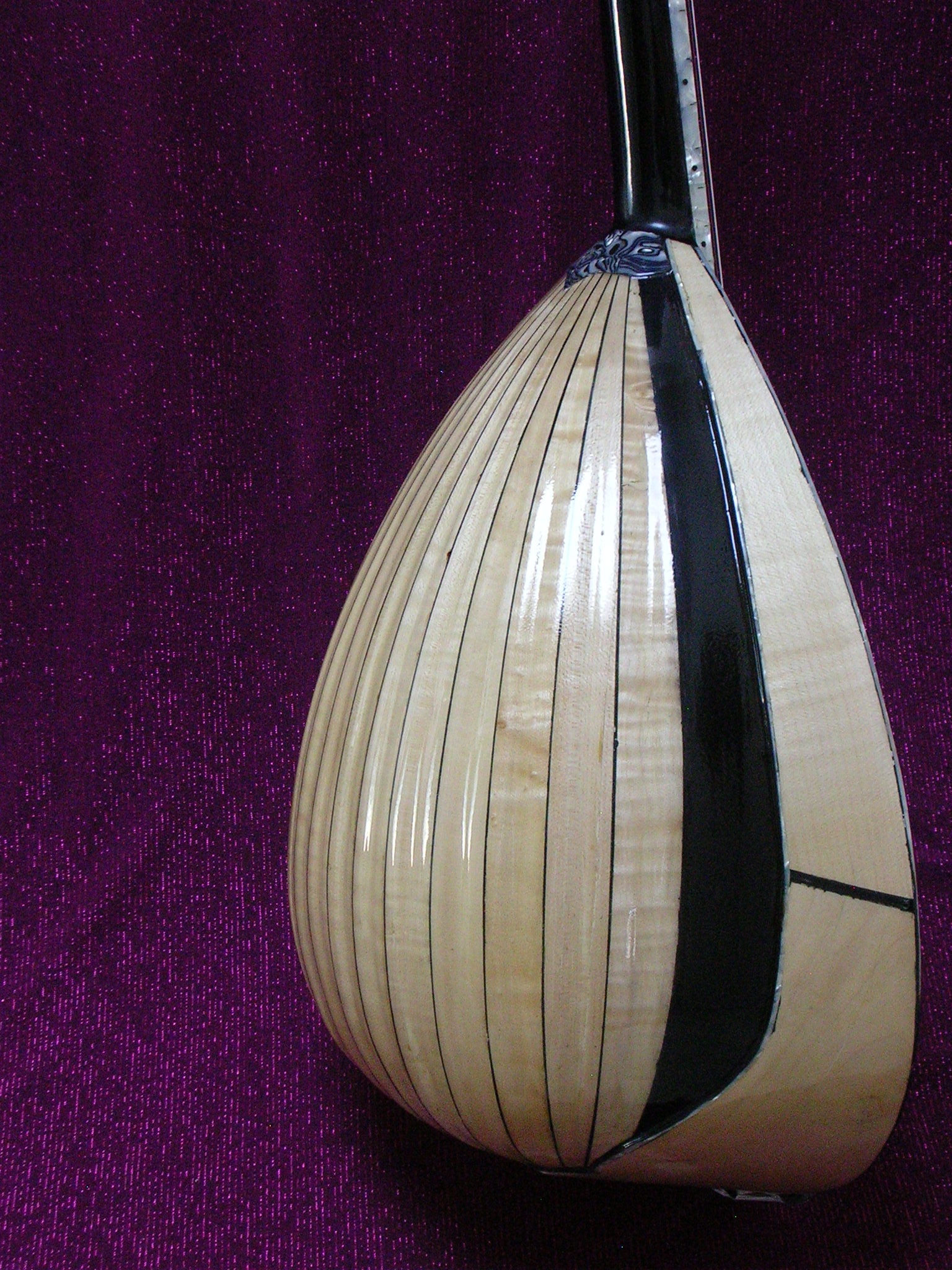 KE12.31.25 IN STOCK – BOUZOUKI WORLD